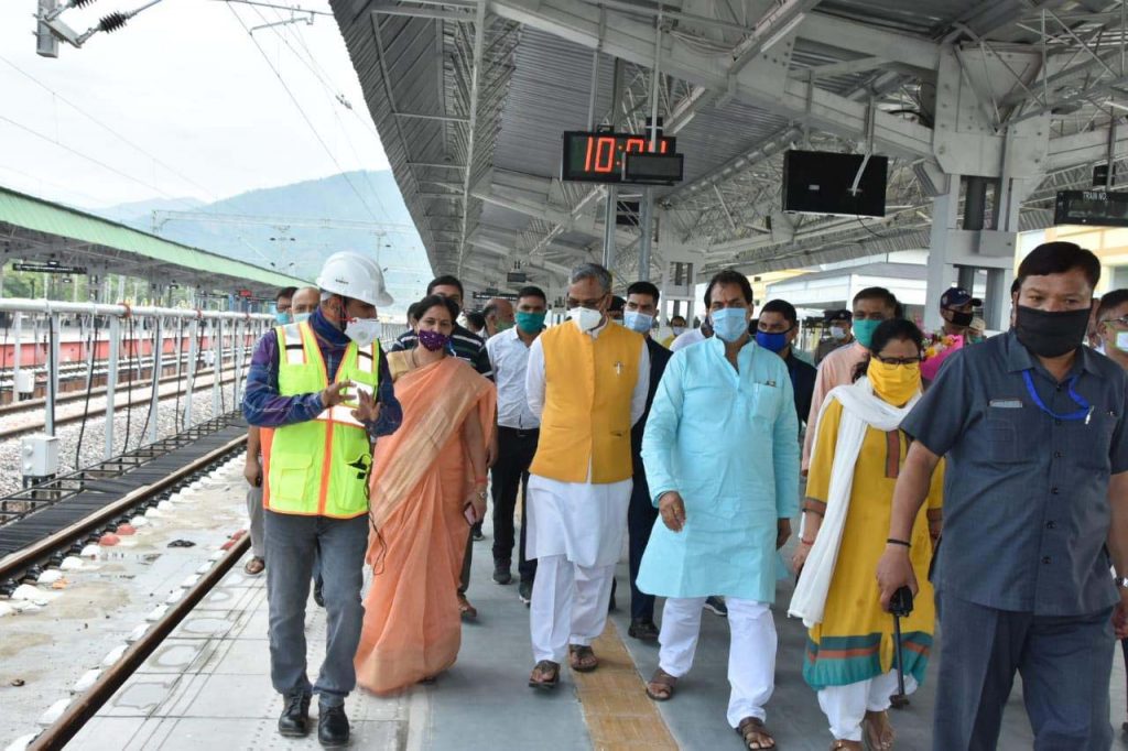 CM conducts inspection of Rishikesh Railway Station | Garhwal Post