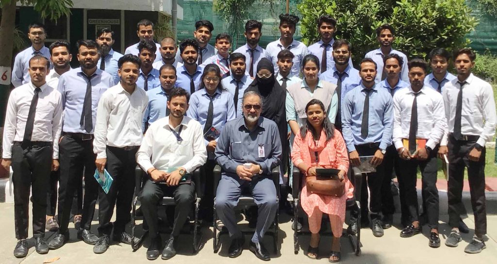 Pharma students visit HWC in Doon | Garhwal Post
