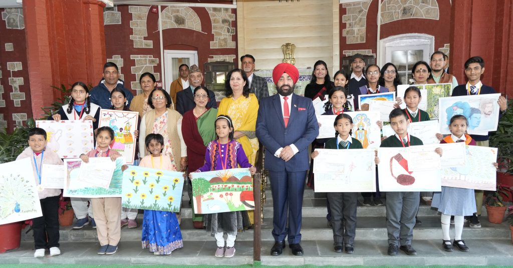 Gov awards winners of ‘State Level Painting Competition’ for children ...